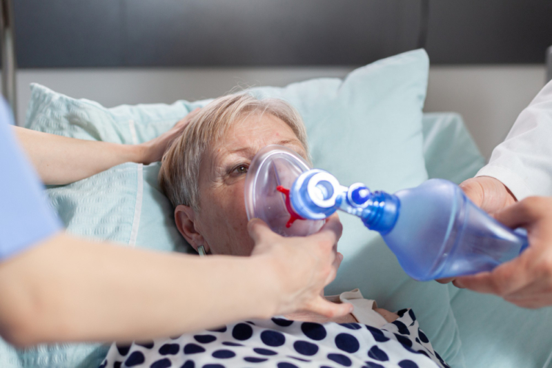Oxygen Therapy Training Course | Safe Aid | First Aid Safety Training ...